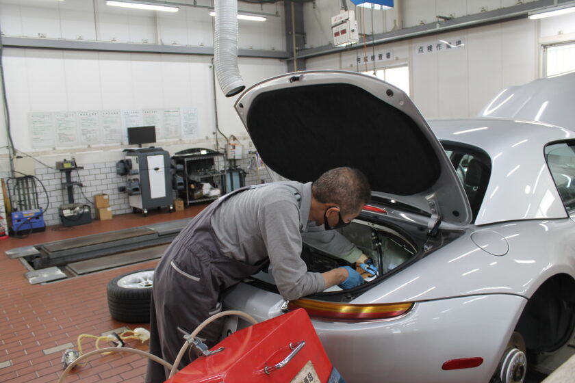 BMW Z8 (E52) 修理の様子 その① - バルコム レストアブログ